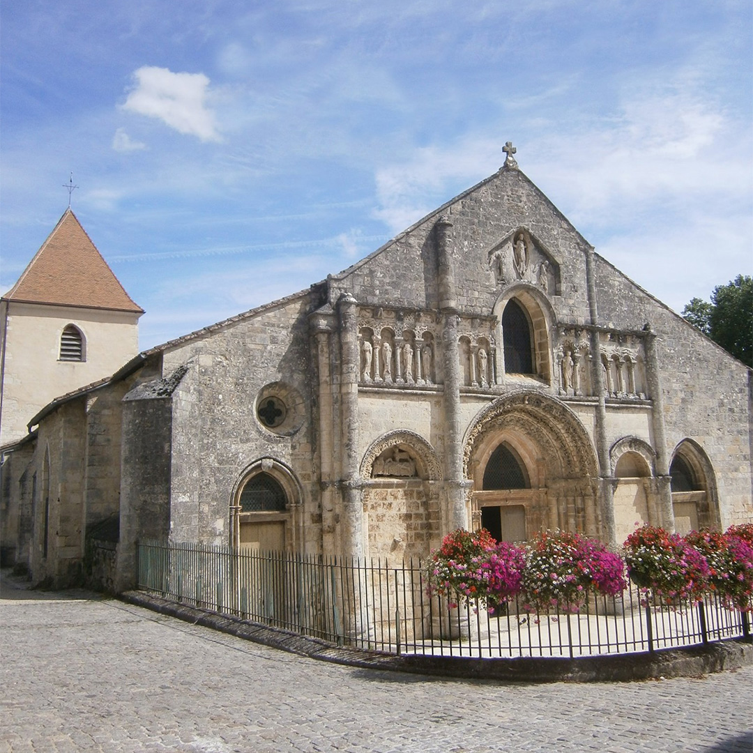 Mairie Ruffec : commune du sud-ouest de la France en Charente