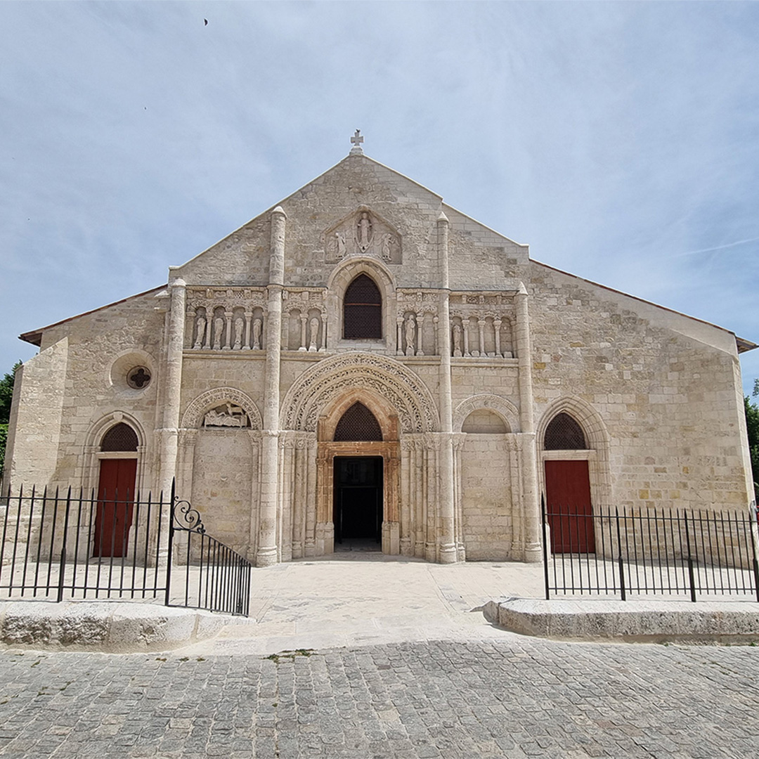 Mairie Ruffec : commune du sud-ouest de la France en Charente