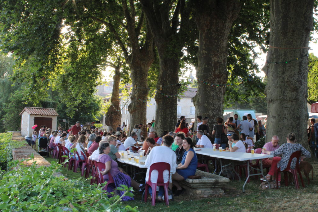 Mairie Ruffec : commune du sud-ouest de la France en Charente